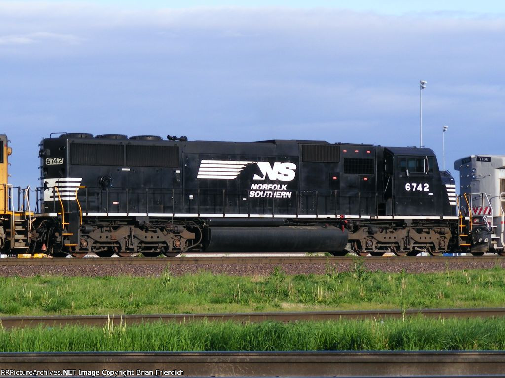 NS 6742